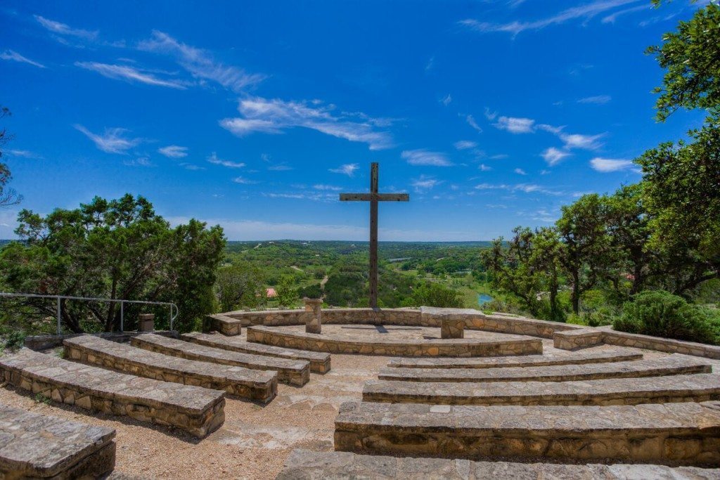 Worship • Presbyterian Mo-Ranch Assembly